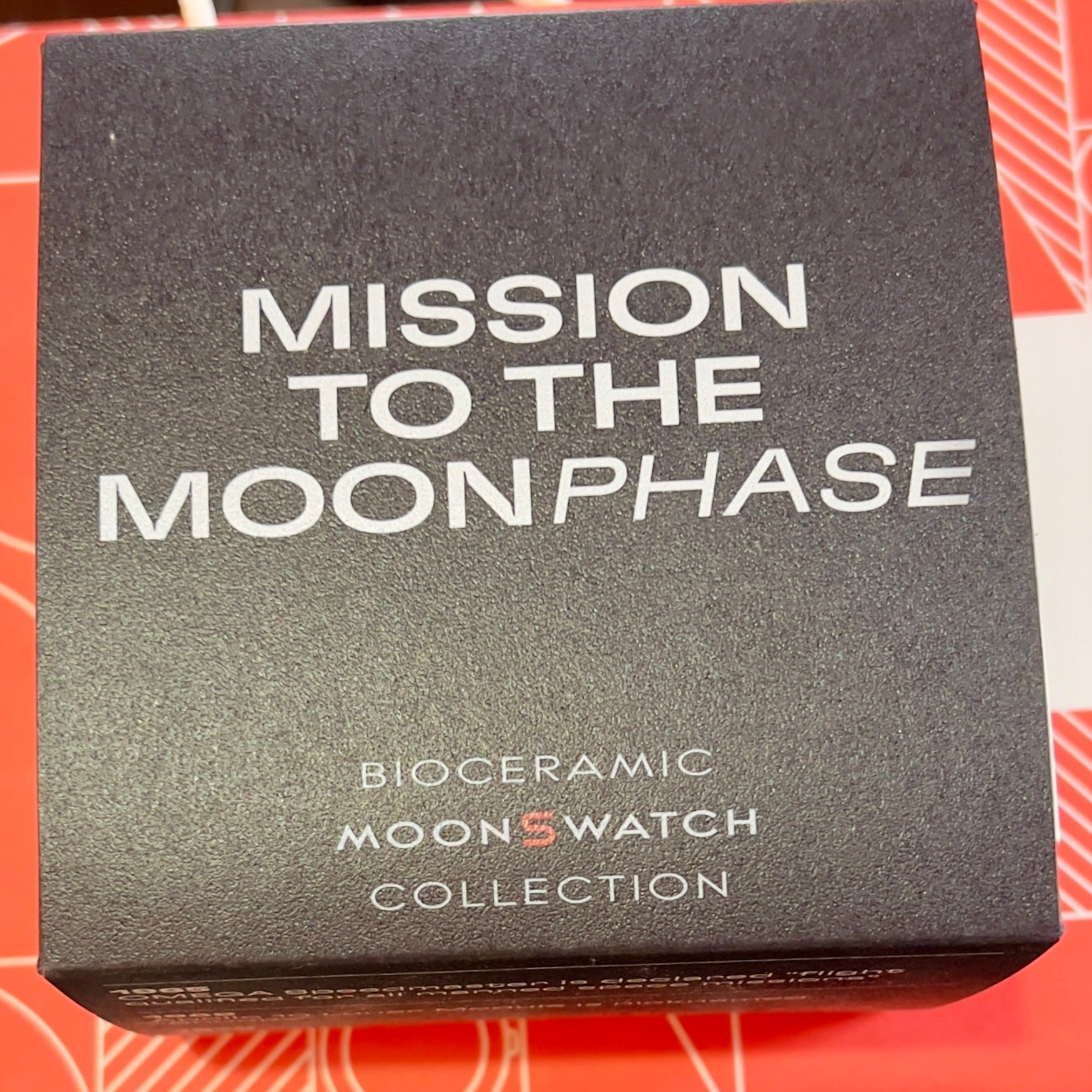 MOONSWATCH | MISSION TO THE MOONPHASE | NEW MOON – TOP WATCHES